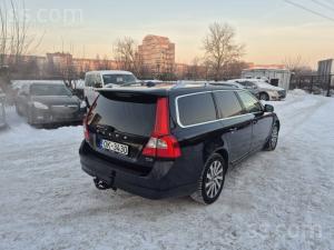 Black Volvo V70 2011 in Riga, with an engine capacity of 2.00 L and mileage of 362 thousand km for 5490 €, photo 6 on AUTOMOTO.COM.LV
