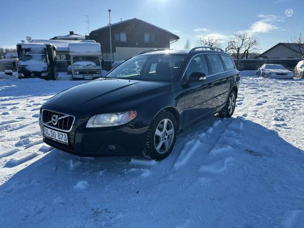 Melns Volvo V70 2011 Kauņa, ar dzinēja tilpumu 1.98 L un nobraukumu 383 tūkst. km par 5000 €, foto 3 vietnē AUTOMOTO.COM.LV
