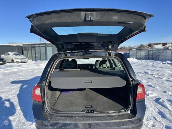 Melns Volvo V70 2011 Kauņa, ar dzinēja tilpumu 1.98 L un nobraukumu 383 tūkst. km par 5000 €, foto 8 vietnē AUTOMOTO.COM.LV
