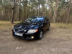 Melns Volvo V70 2011 Ventspils, ar dzinēja tilpumu 2.50 L un nobraukumu 373 tūkst. km par 3700 €, foto 2 vietnē AUTOMOTO.COM.LV