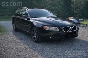 Melns Volvo V70 2011 Ventspils, ar dzinēja tilpumu 2.50 L un nobraukumu 373 tūkst. km par 3700 €, foto 19 vietnē AUTOMOTO.COM.LV