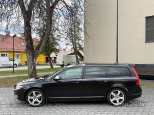 Black Volvo V70 2011 in Rapla, with an engine capacity of 2.40 L and mileage of 0 thousand km for 6500 €, photo 3 on AUTOMOTO.COM.LV