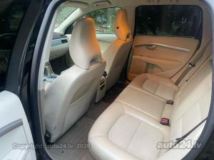 Black Volvo V70 2011 in Tallinn, with an engine capacity of 2.00 L and mileage of 326 thousand km for 4600 €, photo 5 on AUTOMOTO.COM.LV