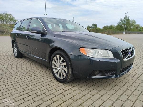 Black Volvo V70 2011 in Marijampole, with an engine capacity of 1.60 L and mileage of 210 thousand km for 4350 €, photo 2 on AUTOMOTO.COM.LV