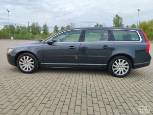 Melns Volvo V70 2011 Marijampole, ar dzinēja tilpumu 1.60 L un nobraukumu 210 tūkst. km par 4350 €, foto 6 vietnē AUTOMOTO.COM.LV