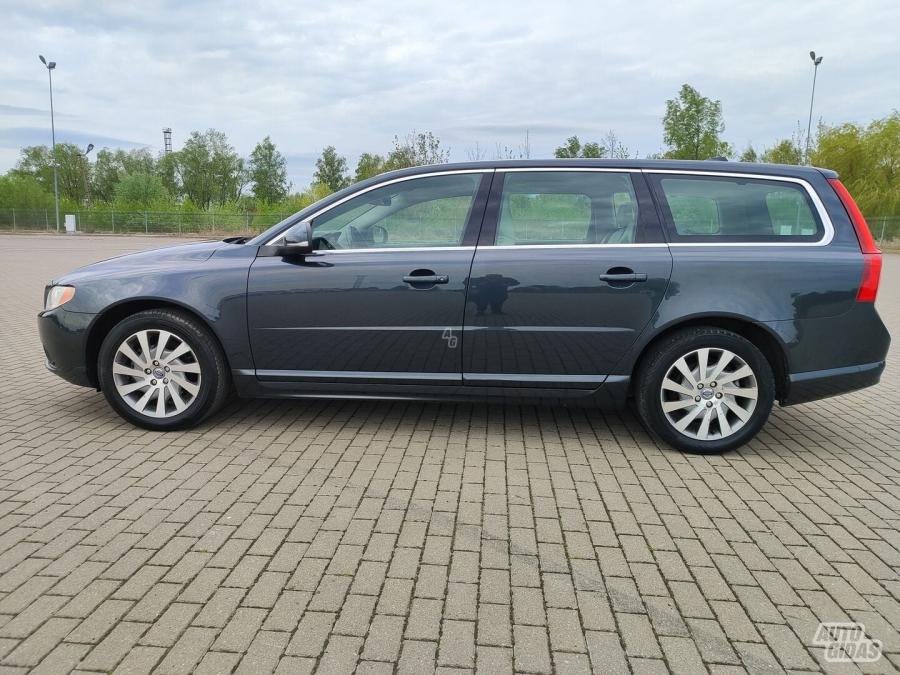 Melns Volvo V70 2011 Marijampole, ar dzinēja tilpumu 1.60 L un nobraukumu 210 tūkst. km par 4350 €, foto 6 vietnē AUTOMOTO.COM.LV