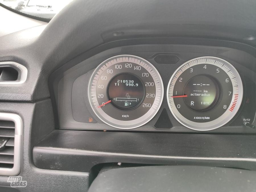 Black Volvo V70 2011 in Marijampole, with an engine capacity of 1.60 L and mileage of 210 thousand km for 4350 €, photo 16 on AUTOMOTO.COM.LV
