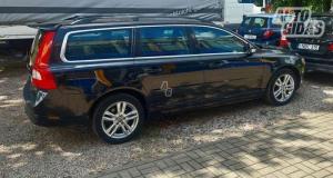 Black Volvo V70 2011 in Vilkaviskis, with an engine capacity of 2.00 L and mileage of 366 thousand km for 4490 €, photo 18 on AUTOMOTO.COM.LV
