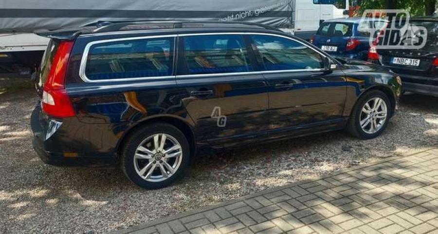 Black Volvo V70 2011 in Vilkaviskis, with an engine capacity of 2.00 L and mileage of 366 thousand km for 4490 €, photo 18 on AUTOMOTO.COM.LV