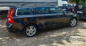Black Volvo V70 2011 in Vilkaviskis, with an engine capacity of 2.00 L and mileage of 366 thousand km for 4490 €, photo 26 on AUTOMOTO.COM.LV