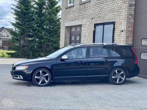 Melns Volvo V70 2011 Kretinga, ar dzinēja tilpumu 2.00 L un nobraukumu 178 tūkst. km par 6950 €, foto 5 vietnē AUTOMOTO.COM.LV
