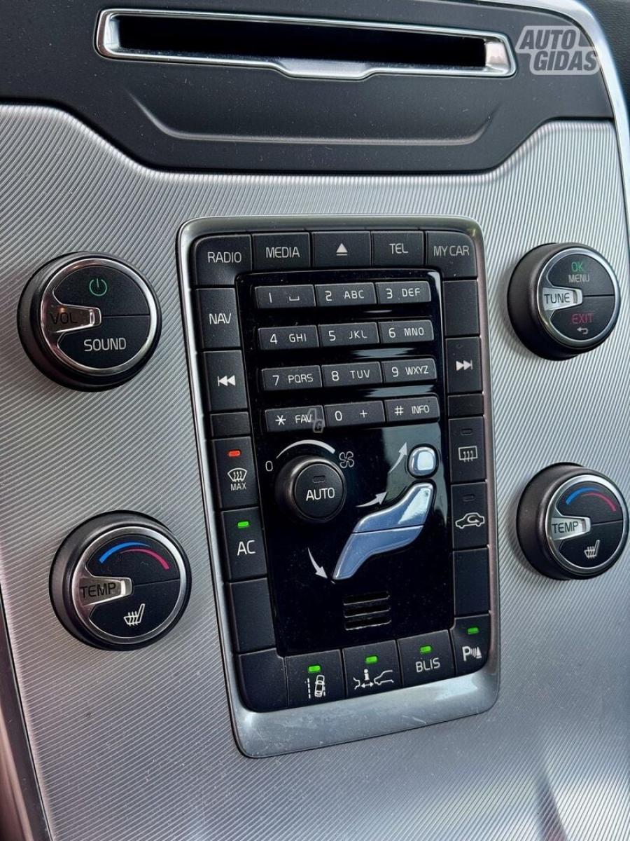 Melns Volvo V70 2011 Kretinga, ar dzinēja tilpumu 2.00 L un nobraukumu 178 tūkst. km par 6950 €, foto 17 vietnē AUTOMOTO.COM.LV