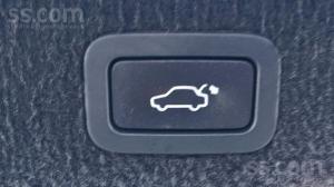 Black Volvo V70 2011 in Riga, with an engine capacity of 2.00 L and mileage of 369 thousand km for 5250 €, photo 12 on AUTOMOTO.COM.LV
