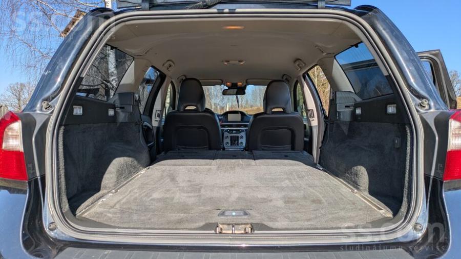 Melns Volvo V70 2011 Rīga, ar dzinēja tilpumu 2.00 L un nobraukumu 324 tūkst. km par 5000 €, foto 14 vietnē AUTOMOTO.COM.LV