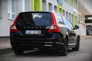 Black Volvo V70 2011 in Riga, with an engine capacity of 2.50 L and mileage of 0 thousand km for 3995 €, photo 7 on AUTOMOTO.COM.LV