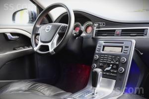 Black Volvo V70 2011 in Riga, with an engine capacity of 2.50 L and mileage of 0 thousand km for 3995 €, photo 14 on AUTOMOTO.COM.LV