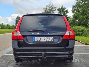 Black Volvo V70 2011 in Riga, with an engine capacity of 2.00 L and mileage of 412 thousand km for 3800 €, photo 11 on AUTOMOTO.COM.LV