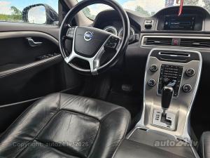 Black Volvo V70 2011 in Riga, with an engine capacity of 2.00 L and mileage of 412 thousand km for 3800 €, photo 20 on AUTOMOTO.COM.LV
