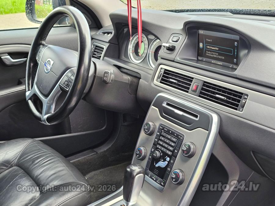 Black Volvo V70 2011 in Riga, with an engine capacity of 2.00 L and mileage of 412 thousand km for 3800 €, photo 24 on AUTOMOTO.COM.LV