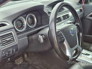 Black Volvo V70 2011 in Riga, with an engine capacity of 2.00 L and mileage of 412 thousand km for 3800 €, photo 26 on AUTOMOTO.COM.LV