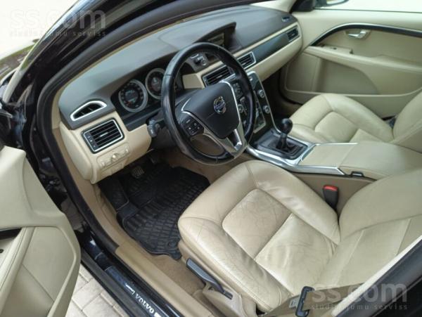 Melns Volvo V70 2011 Ludza, ar dzinēja tilpumu 2.40 L un nobraukumu 285 tūkst. km par 5000 €, foto 5 vietnē AUTOMOTO.COM.LV
