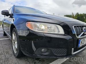 Black Volvo V70 2011 in Riga, with an engine capacity of 2.00 L and mileage of 412 thousand km for 3800 €, photo 13 on AUTOMOTO.COM.LV