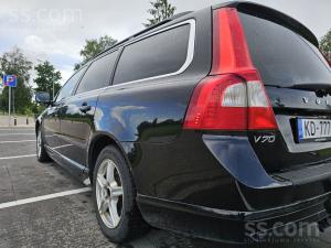 Black Volvo V70 2011 in Riga, with an engine capacity of 2.00 L and mileage of 412 thousand km for 3800 €, photo 15 on AUTOMOTO.COM.LV