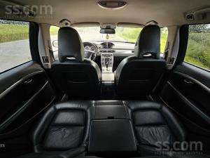 Black Volvo V70 2011 in Riga, with an engine capacity of 2.00 L and mileage of 412 thousand km for 3800 €, photo 21 on AUTOMOTO.COM.LV