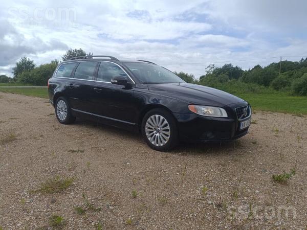 Melns Volvo V70 2011 Daugavpils, ar dzinēja tilpumu 2.00 L un nobraukumu 263 tūkst. km par 3400 €, foto 7 vietnē AUTOMOTO.COM.LV