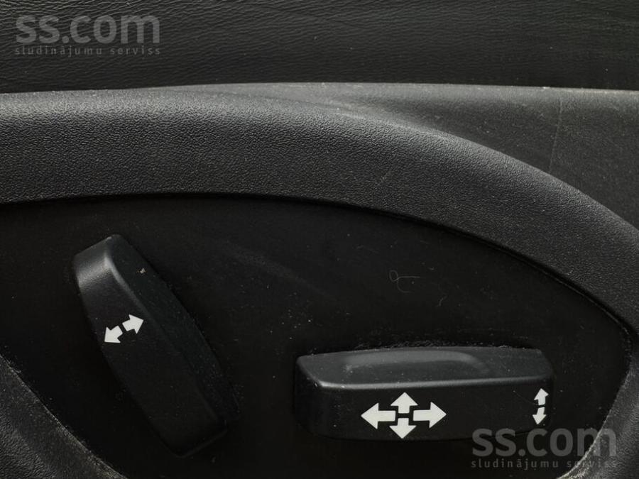 Melns Volvo V70 2011 Rīga, ar dzinēja tilpumu 2.40 L un nobraukumu 355 tūkst. km par 3290 €, foto 23 vietnē AUTOMOTO.COM.LV