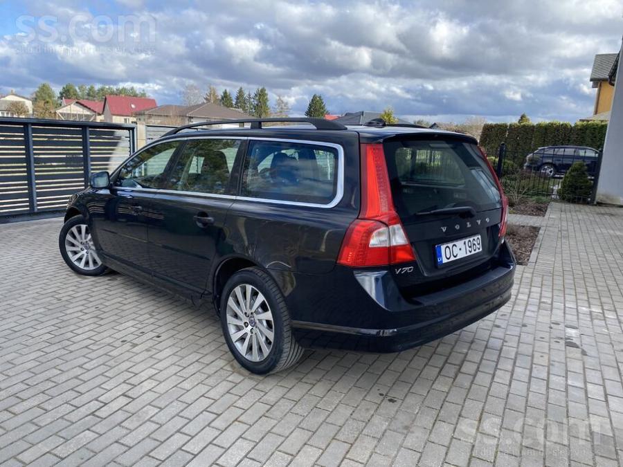 Melns Volvo V70 2011 Jēkabpils, ar dzinēja tilpumu 1.60 L un nobraukumu 300 tūkst. km par 5200 €, foto 4 vietnē AUTOMOTO.COM.LV