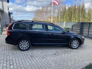 Melns Volvo V70 2011 Jēkabpils, ar dzinēja tilpumu 1.60 L un nobraukumu 300 tūkst. km par 5200 €, foto 8 vietnē AUTOMOTO.COM.LV