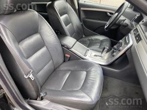 Melns Volvo V70 2011 Jēkabpils, ar dzinēja tilpumu 1.60 L un nobraukumu 300 tūkst. km par 5200 €, foto 21 vietnē AUTOMOTO.COM.LV
