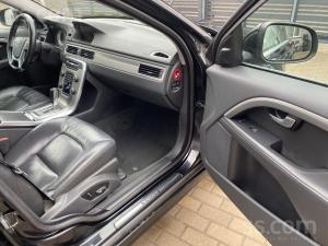 Melns Volvo V70 2011 Jēkabpils, ar dzinēja tilpumu 1.60 L un nobraukumu 300 tūkst. km par 5200 €, foto 22 vietnē AUTOMOTO.COM.LV