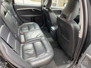Melns Volvo V70 2011 Jēkabpils, ar dzinēja tilpumu 1.60 L un nobraukumu 300 tūkst. km par 5200 €, foto 23 vietnē AUTOMOTO.COM.LV