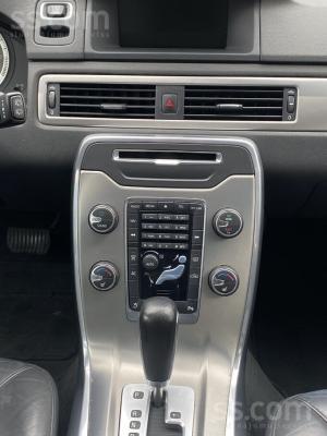 Melns Volvo V70 2011 Jēkabpils, ar dzinēja tilpumu 1.60 L un nobraukumu 300 tūkst. km par 5200 €, foto 33 vietnē AUTOMOTO.COM.LV