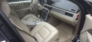 Black Volvo V70 2011 in Riga, with an engine capacity of 2.00 L and mileage of 400 thousand km for 5200 €, photo 5 on AUTOMOTO.COM.LV