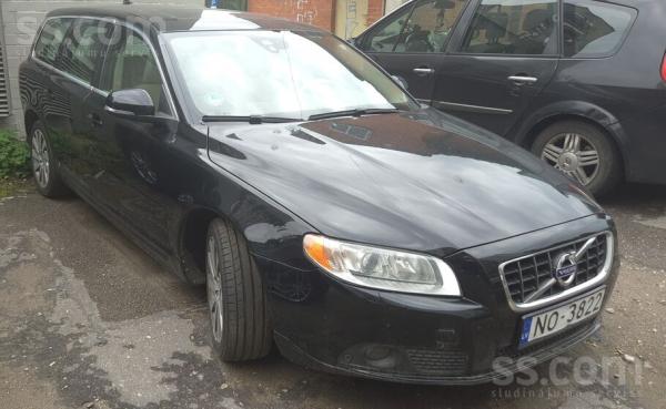Черный Вольво В70 2011 в Рига, объемом двигателя 2.00 л и пробегом 400 тыс. км за 5200 €, фото 5 на AUTOMOTO.COM.LV