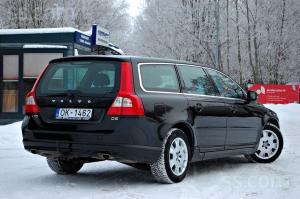 Melns Volvo V70 2011 Tukums, ar dzinēja tilpumu 2.40 L un nobraukumu 310 tūkst. km par 5600 €, foto 3 vietnē AUTOMOTO.COM.LV