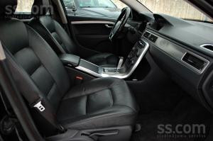 Melns Volvo V70 2011 Tukums, ar dzinēja tilpumu 2.40 L un nobraukumu 310 tūkst. km par 5600 €, foto 6 vietnē AUTOMOTO.COM.LV