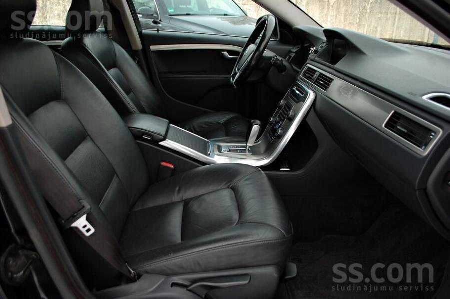 Melns Volvo V70 2011 Tukums, ar dzinēja tilpumu 2.40 L un nobraukumu 310 tūkst. km par 5600 €, foto 6 vietnē AUTOMOTO.COM.LV