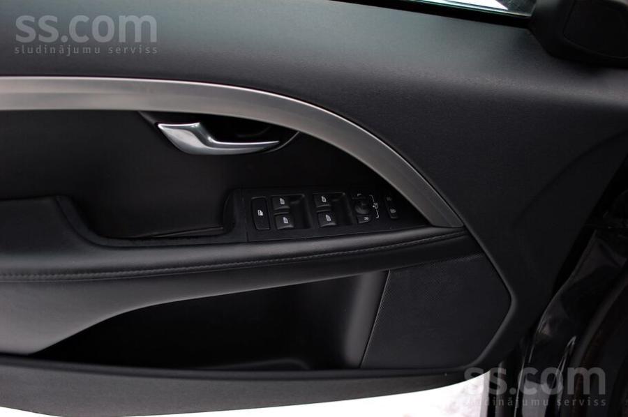 Melns Volvo V70 2011 Tukums, ar dzinēja tilpumu 2.40 L un nobraukumu 310 tūkst. km par 5600 €, foto 9 vietnē AUTOMOTO.COM.LV