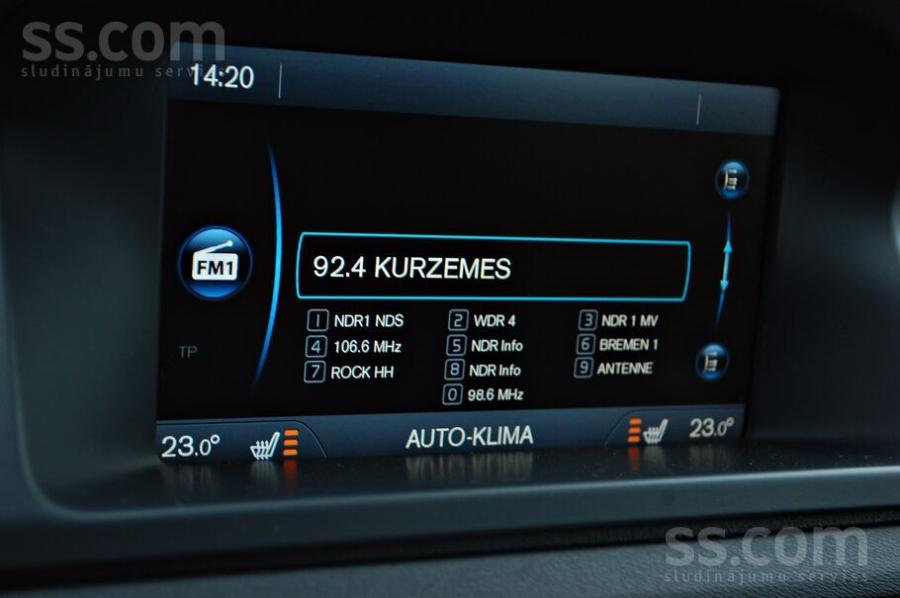 Melns Volvo V70 2011 Tukums, ar dzinēja tilpumu 2.40 L un nobraukumu 310 tūkst. km par 5600 €, foto 14 vietnē AUTOMOTO.COM.LV
