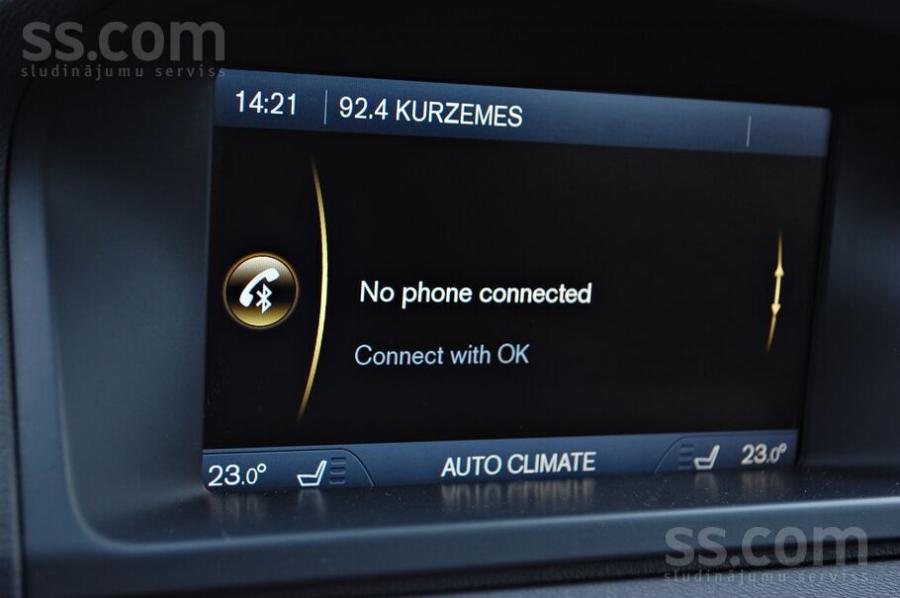 Melns Volvo V70 2011 Tukums, ar dzinēja tilpumu 2.40 L un nobraukumu 310 tūkst. km par 5600 €, foto 17 vietnē AUTOMOTO.COM.LV