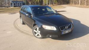 Black Volvo V70 2011 in Ogre, with an engine capacity of 2.40 L and mileage of 403 thousand km for 3750 €, photo  on AUTOMOTO.COM.LV
