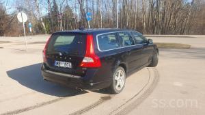 Melns Volvo V70 2011 Ogre, ar dzinēja tilpumu 2.40 L un nobraukumu 403 tūkst. km par 3750 €, foto 5 vietnē AUTOMOTO.COM.LV