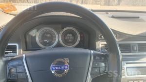 Melns Volvo V70 2011 Ogre, ar dzinēja tilpumu 2.40 L un nobraukumu 403 tūkst. km par 3750 €, foto 6 vietnē AUTOMOTO.COM.LV