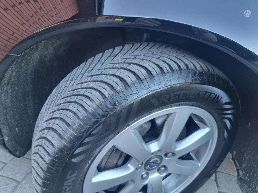 Black Volvo V70 2011 in Kaunas, with an engine capacity of 2.00 L and mileage of 312 thousand km for 4890 €, photo 20 on AUTOMOTO.COM.LV