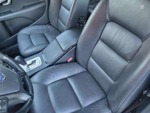 Black Volvo V70 2011 in Kaunas, with an engine capacity of 2.00 L and mileage of 312 thousand km for 4890 €, photo 22 on AUTOMOTO.COM.LV