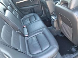 Black Volvo V70 2011 in Kaunas, with an engine capacity of 2.00 L and mileage of 312 thousand km for 4890 €, photo 30 on AUTOMOTO.COM.LV